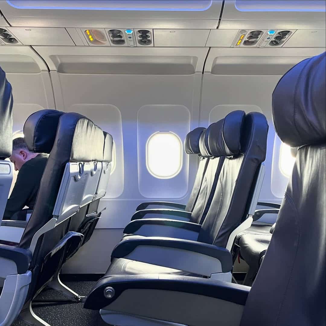 Here’s How Much Flight Attendants Make (and Which Airlines Pay the Most ...